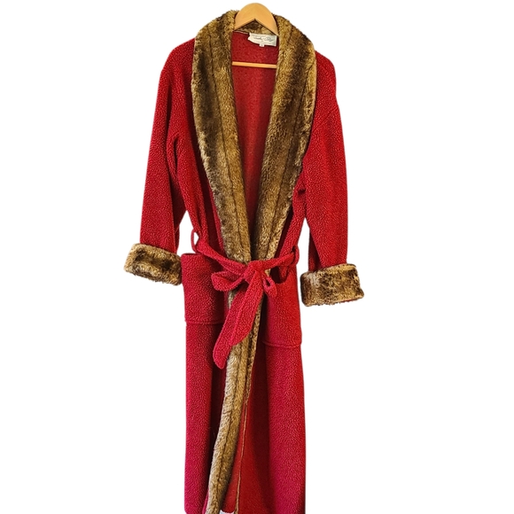 Tasha Polizzi | Intimates & Sleepwear | Tasha Polizzi Red Fleece Robe ...